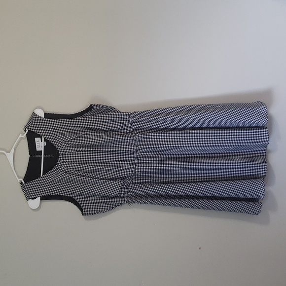 Elle | Dresses | Elle Black And White Dress | Poshmark